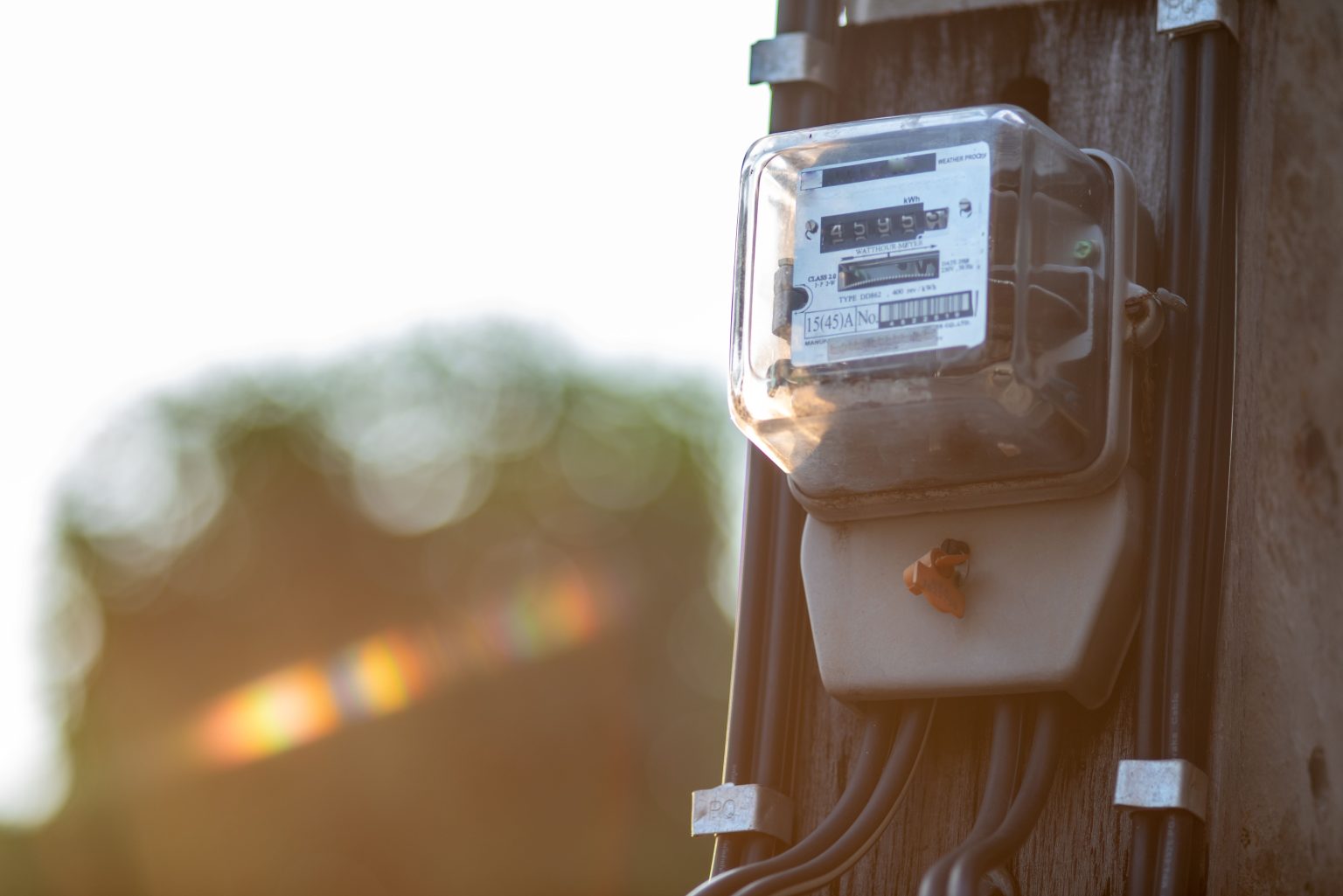 Pametna brojila (smart meters) i solarni paneli - Kako funkcionišu zajedno?